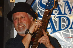 Music & Events - Strings Bar & Grill